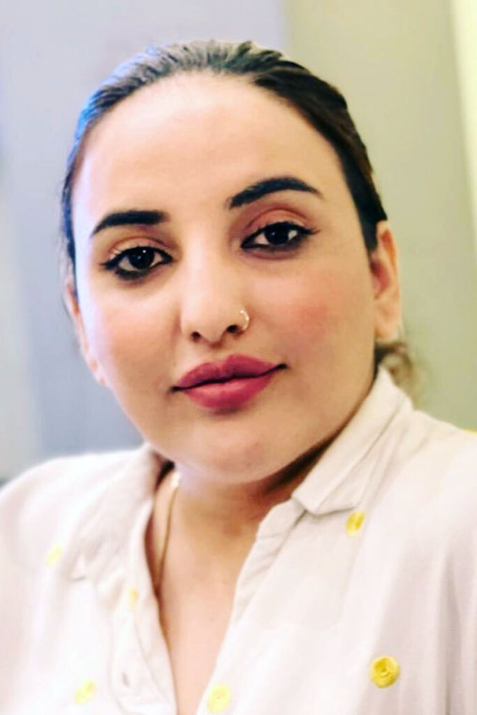 TikTok Star Hareem Shah's New Bold Video Goes Viral