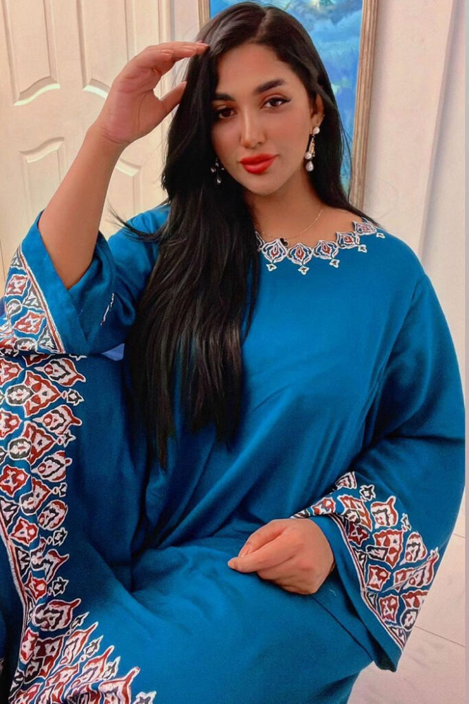 Mathira sets internet on fire with her new stunning selfies